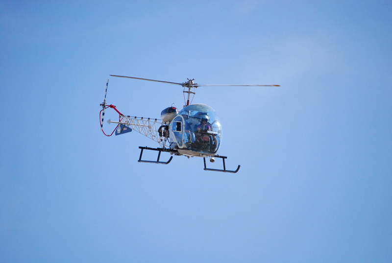 Scott's - Bell 47 exploring RR300 engine : : FLYER