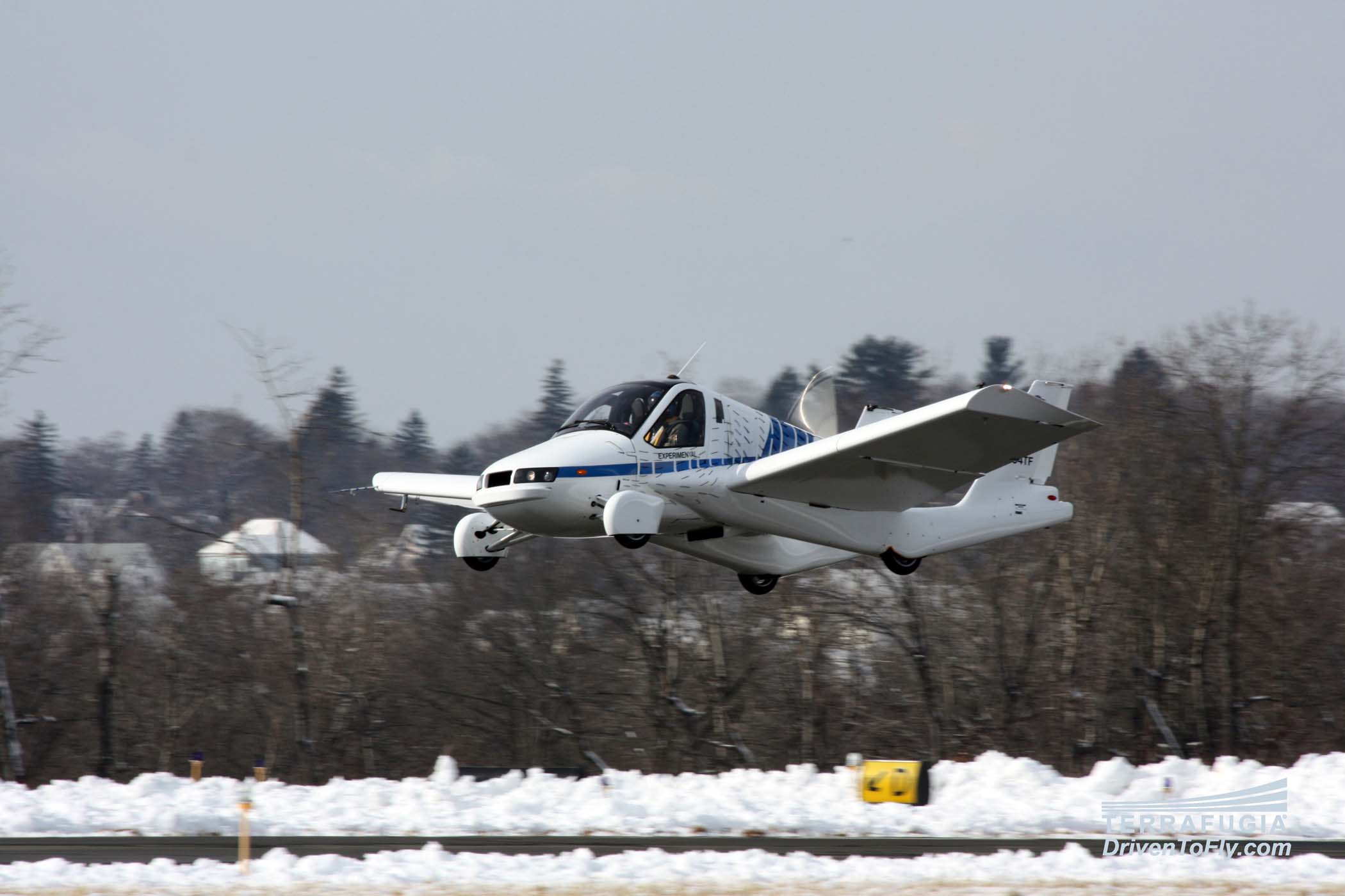 Terrafugia suggests third prototype : : FLYER