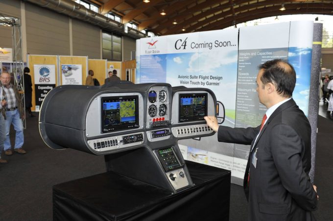 Flight Design C4 gets Garmin avionics : : FLYER