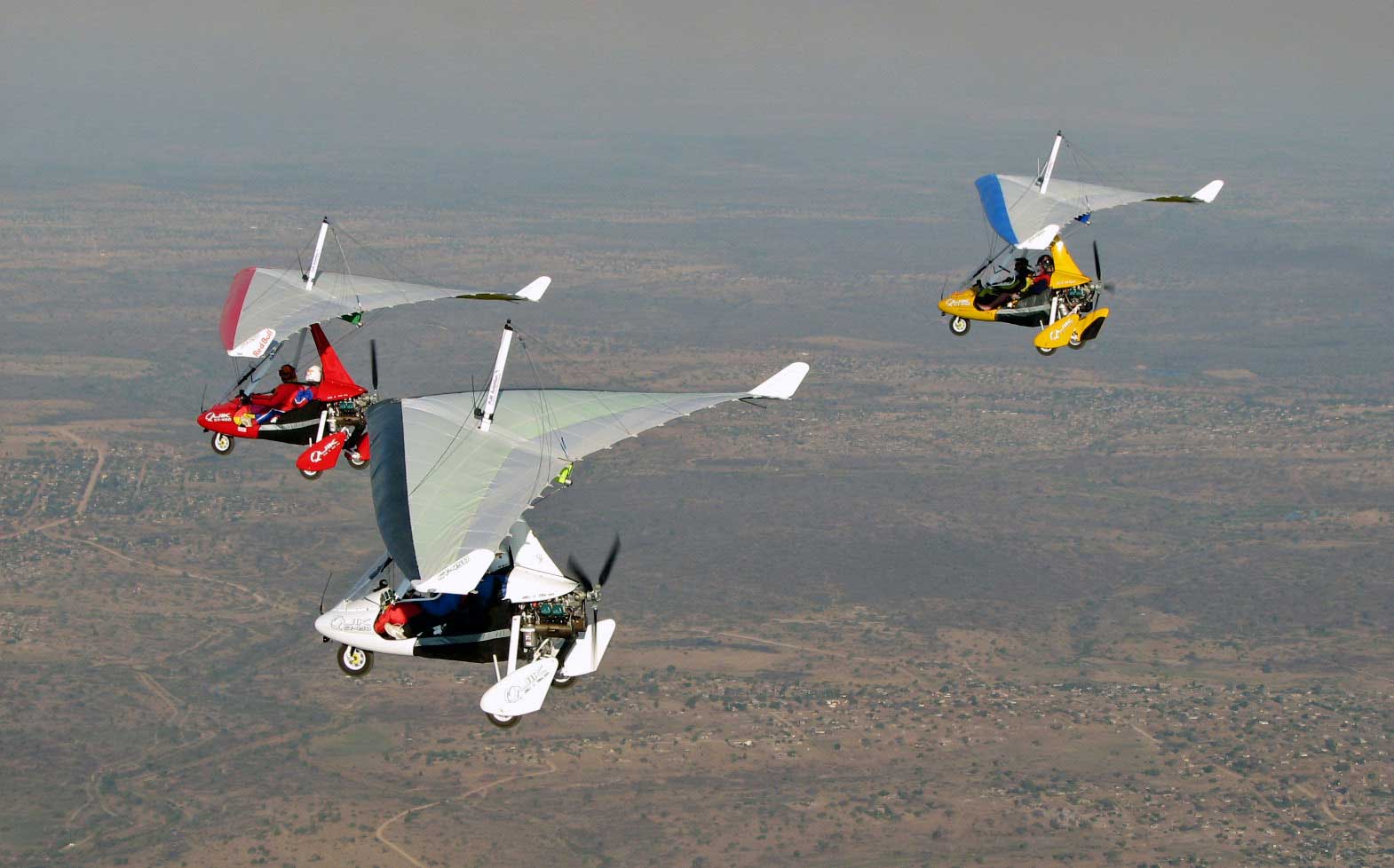 Fly-in to promote flexwing microlight flying : : FLYER