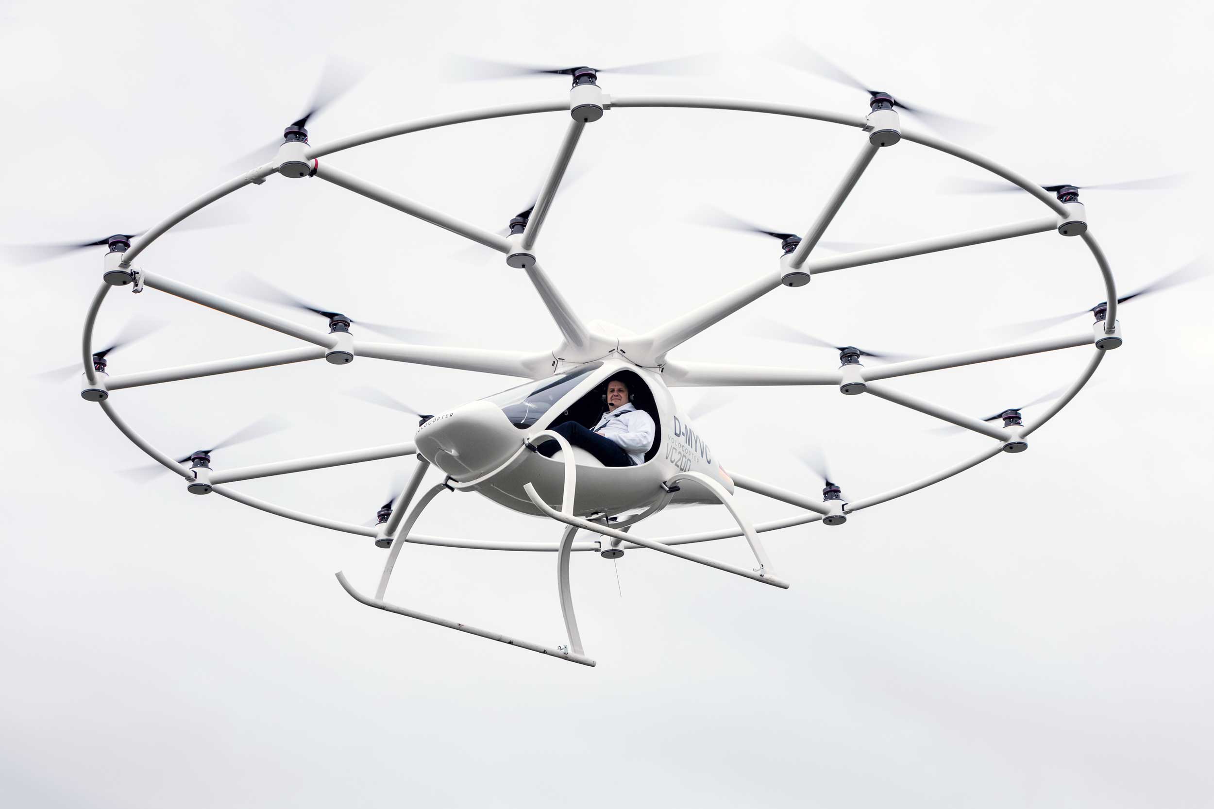 First manned flight for Volocopter : : FLYER