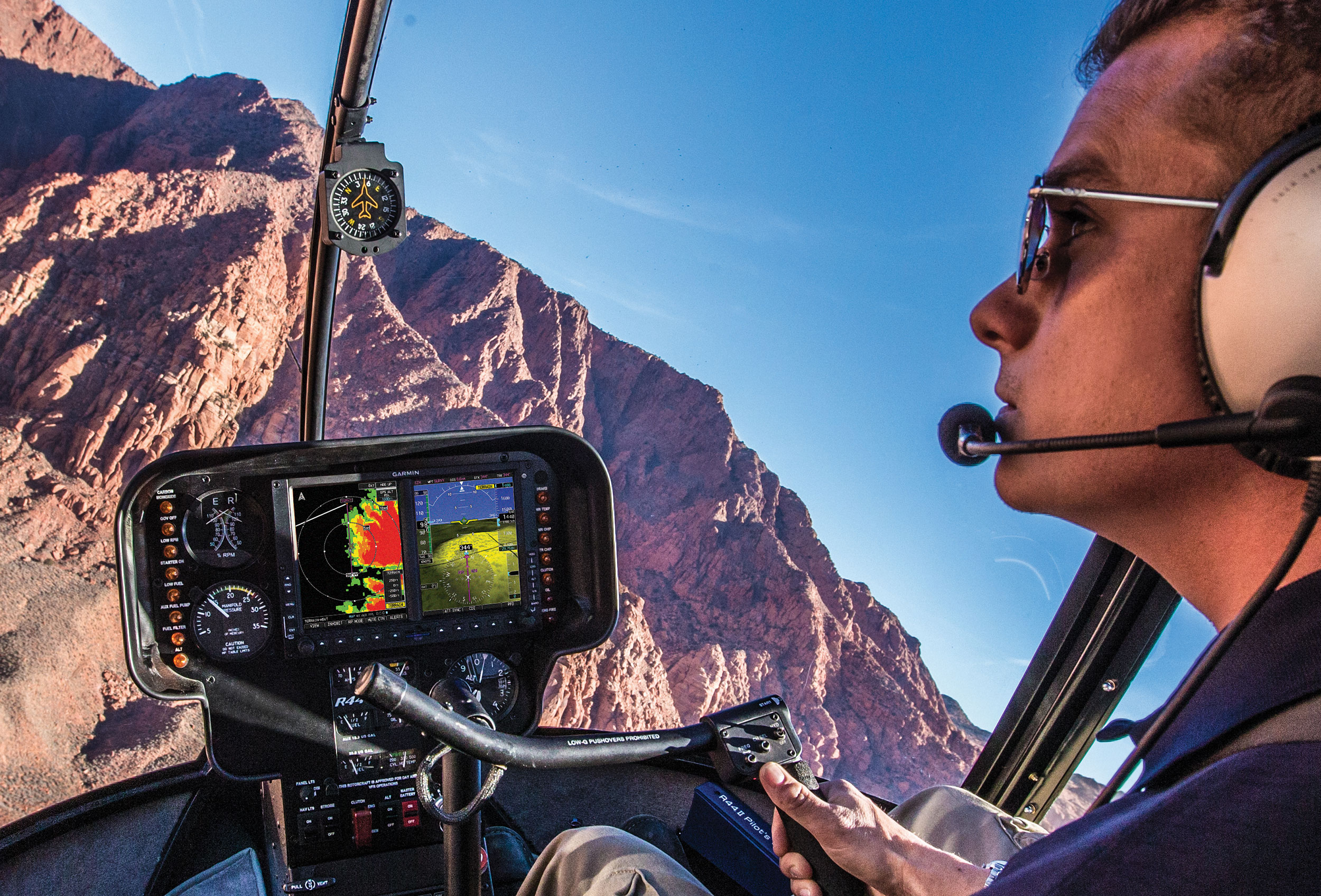 Garmin upgrades G500H glass cockpit for R44 : : FLYER