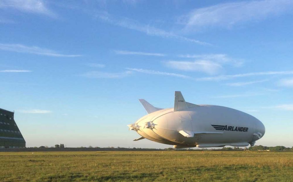 Airlander 10 flies again... with feet : : FLYER