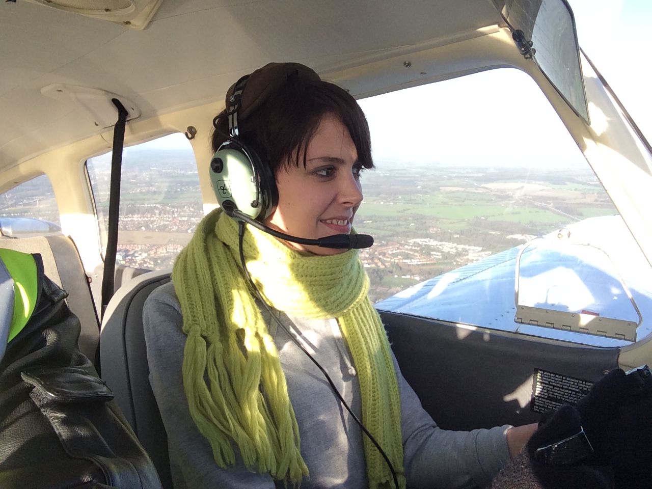 Help Kim's bid to become a disabled pilot instructor : : FLYER