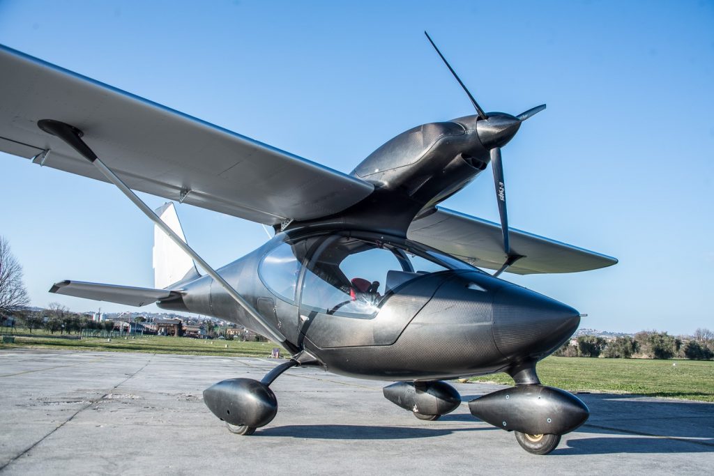 JetFox FX1: yes, it does make sense : : FLYER