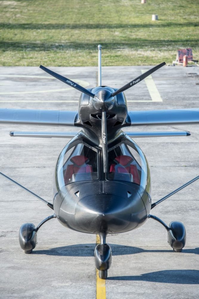 JetFox FX1: yes, it does make sense : : FLYER