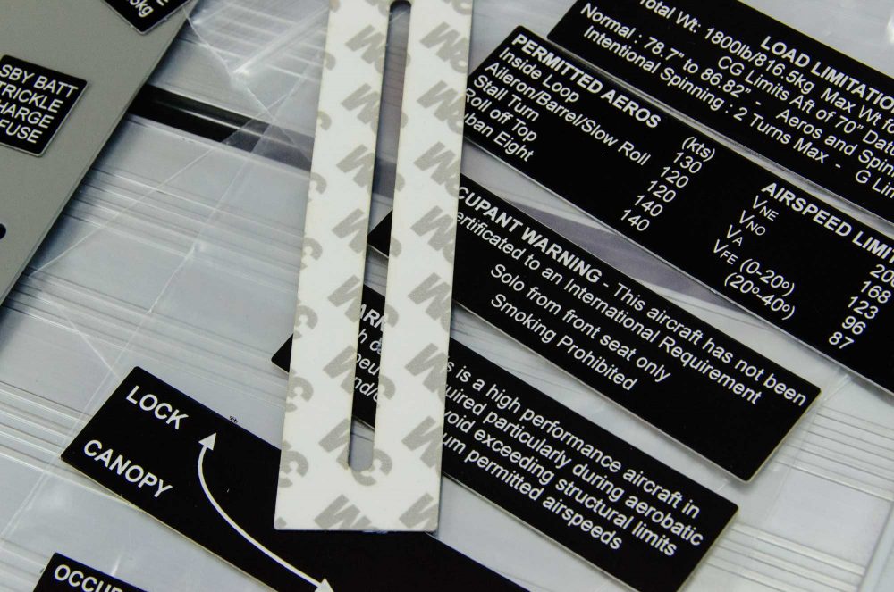 FlyVisuals custom placards : FLYER : FLYER