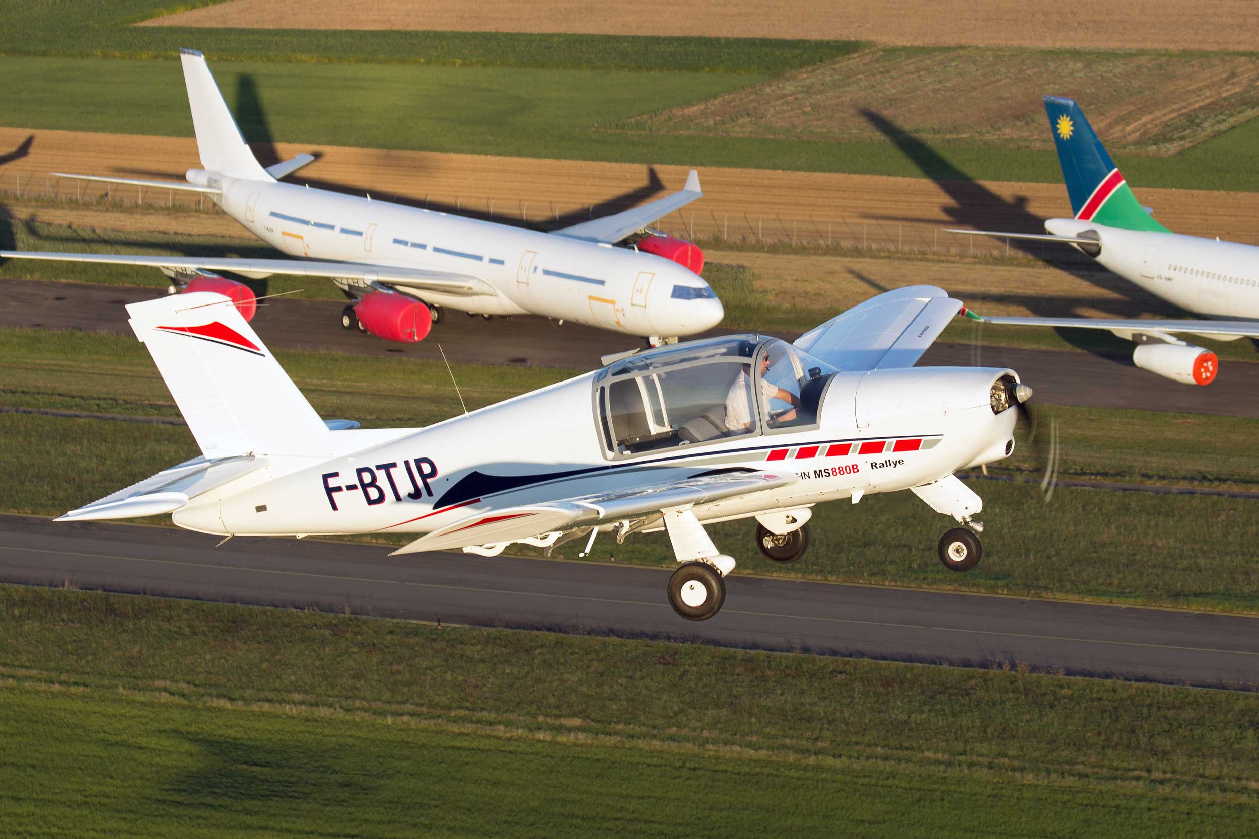 Rallye aircraft to gather at Tarbes : : FLYER