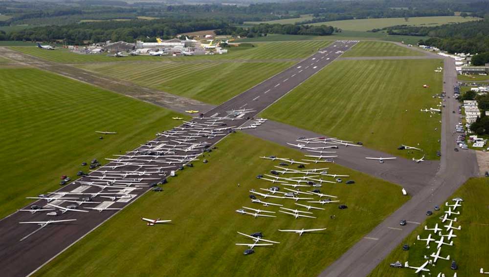 Lasham loses Farnborough airspace review : : FLYER