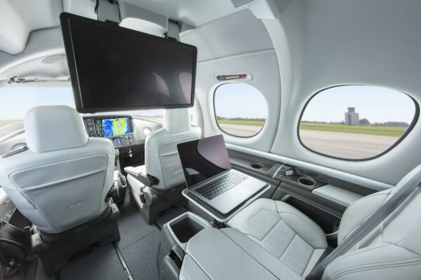 Cirrus Aircraft unveils Generation 2 Vision Jet : : FLYER