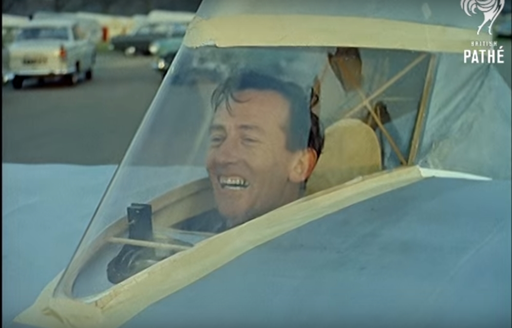 Derek Piggott, gliding legend and pilot, RIP : : FLYER