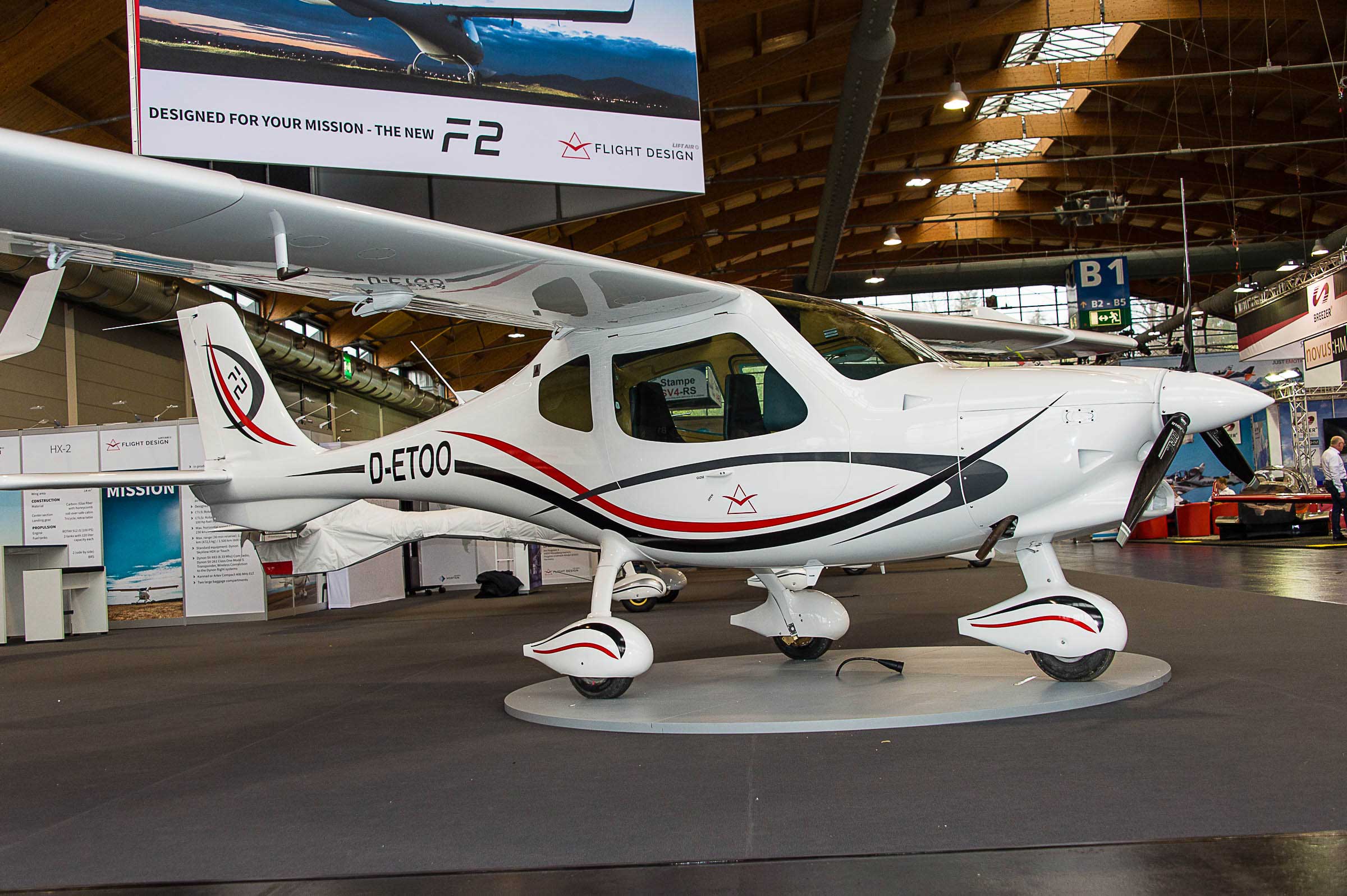 Rotax 916iS power for Flight Design F4 four-seater : : FLYER
