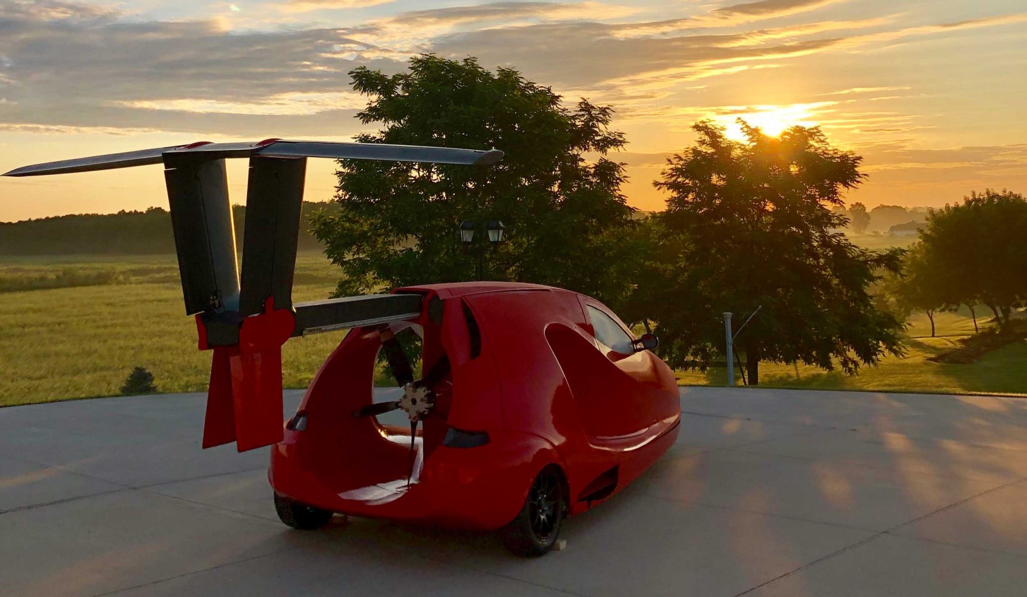 Samson gets ready to fly Switchblade flying car : : FLYER