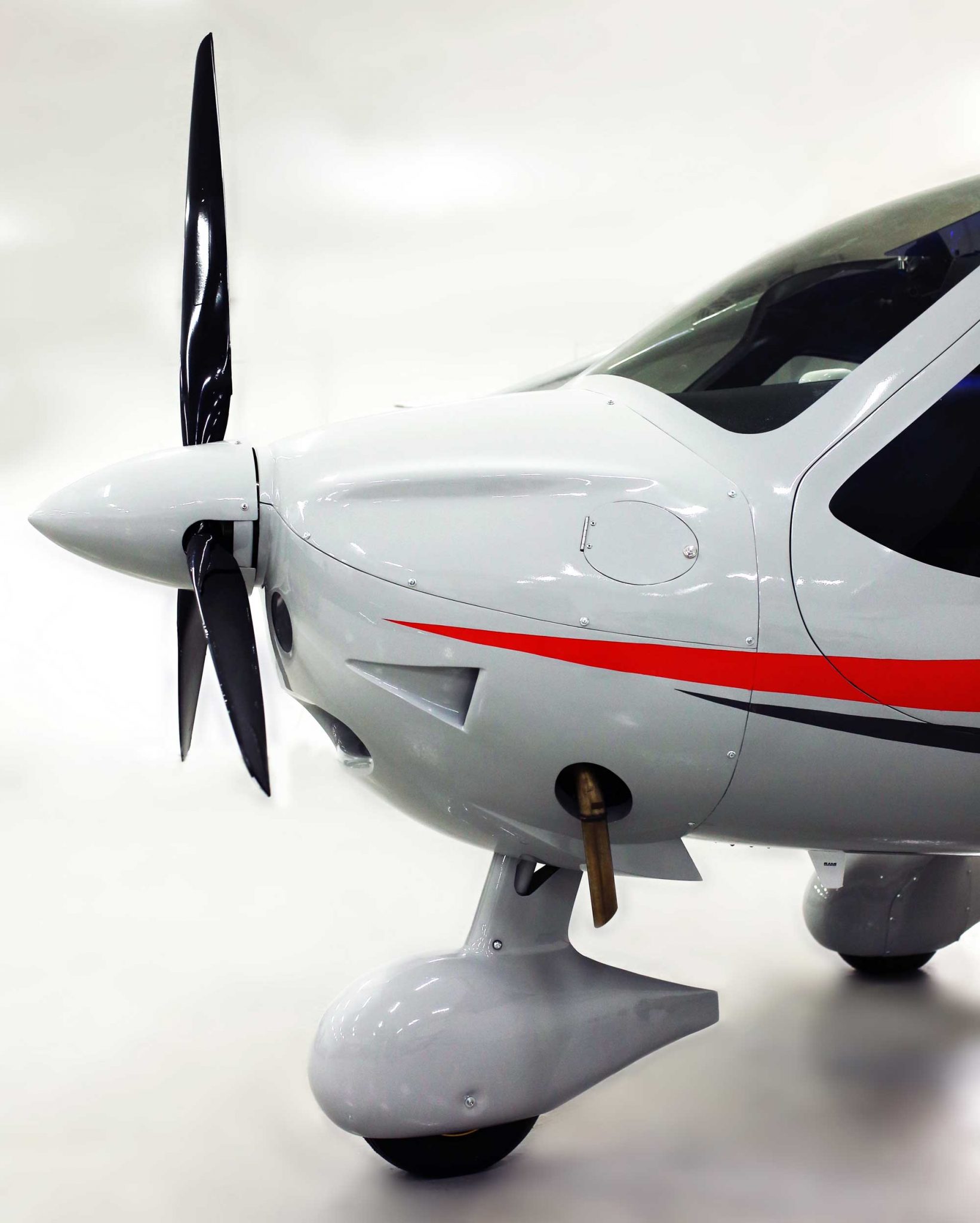 Flight Design delivers first F2, updates CT series : : FLYER