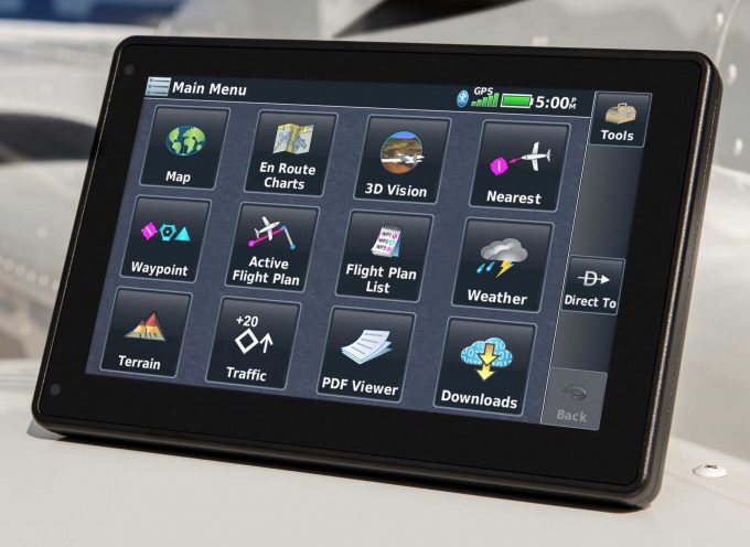 Garmin unveils large screen portable GPS : : FLYER
