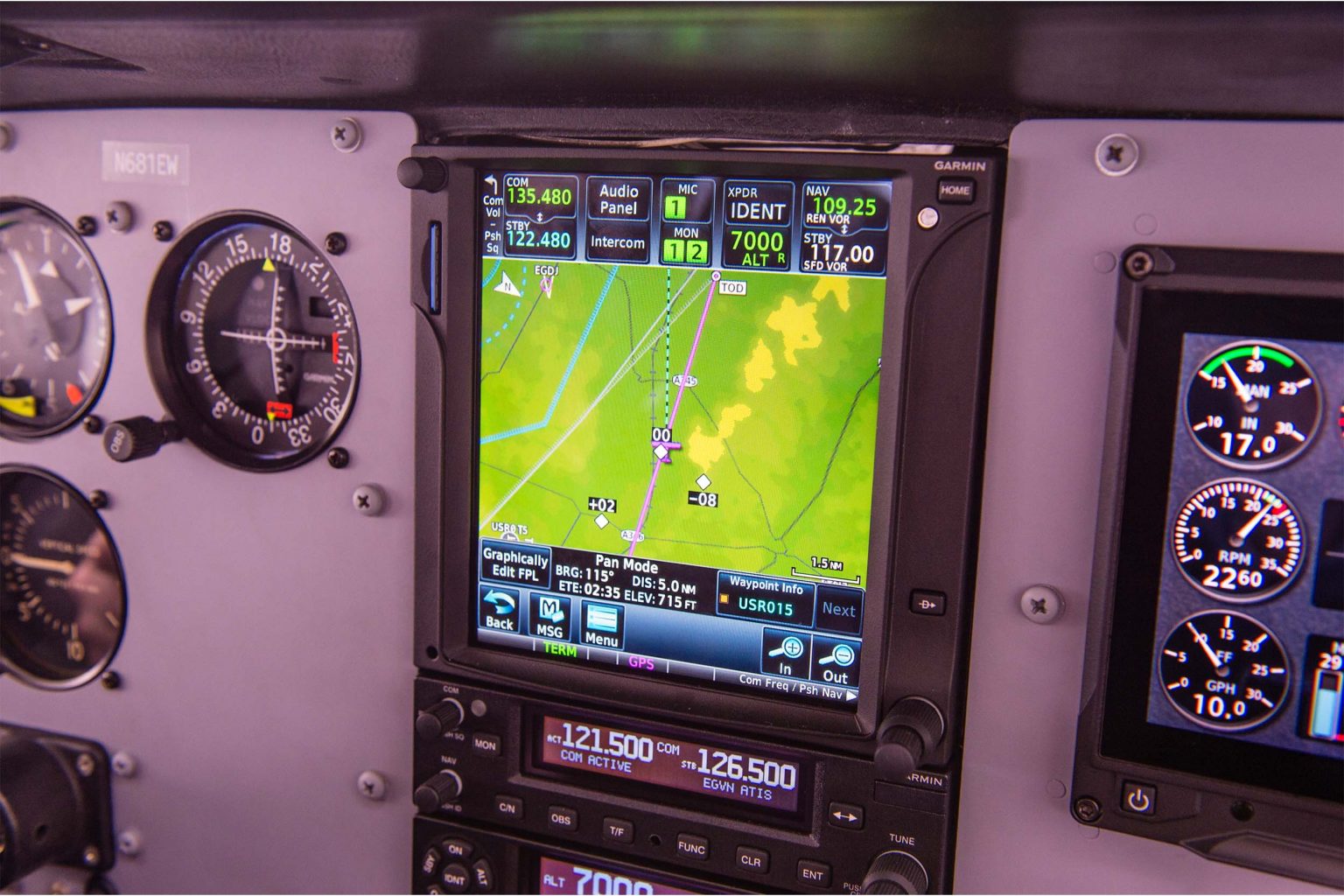 Nearly half of pilots believe Electronic Conspicuity 'saved them' : : FLYER