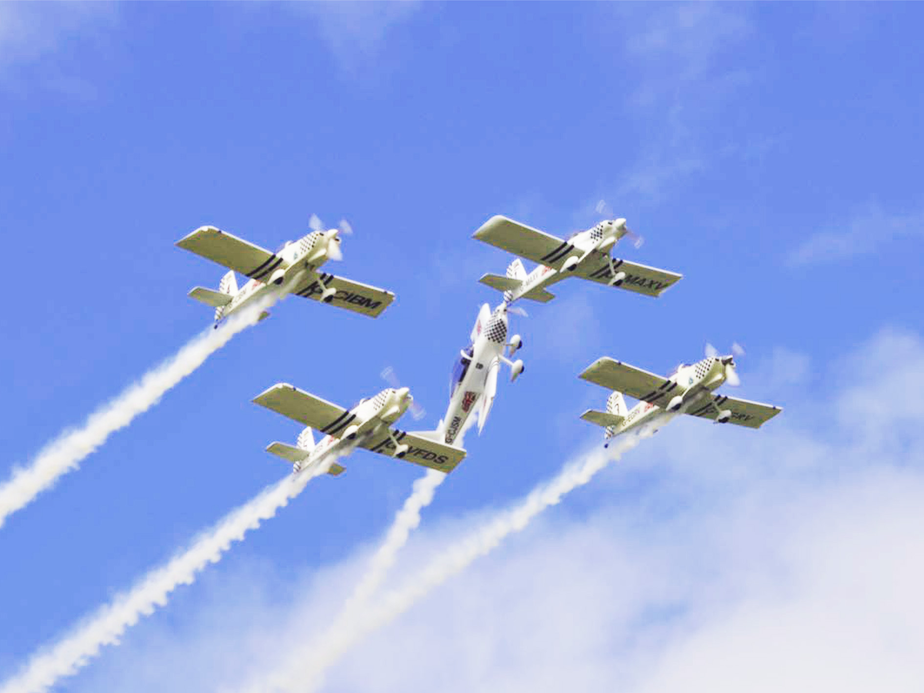 Team Raven: High five… - September 2021 : : FLYER