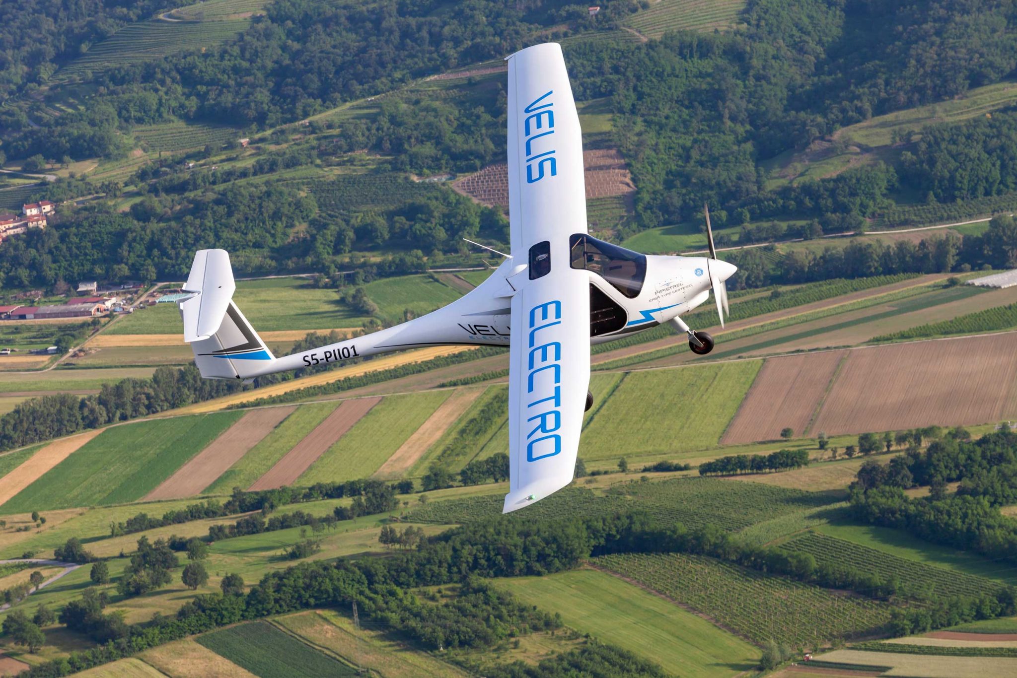 50 electric Pipistrel aircraft for UK flying schools : : FLYER
