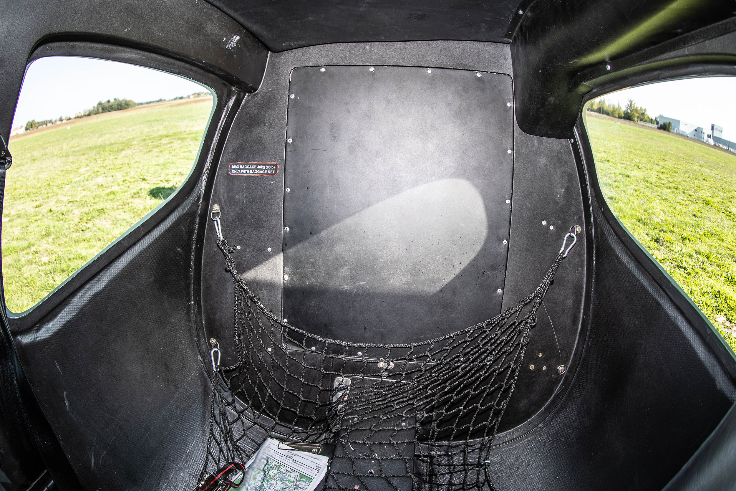 Flight Design F2 - April 2022 : : FLYER