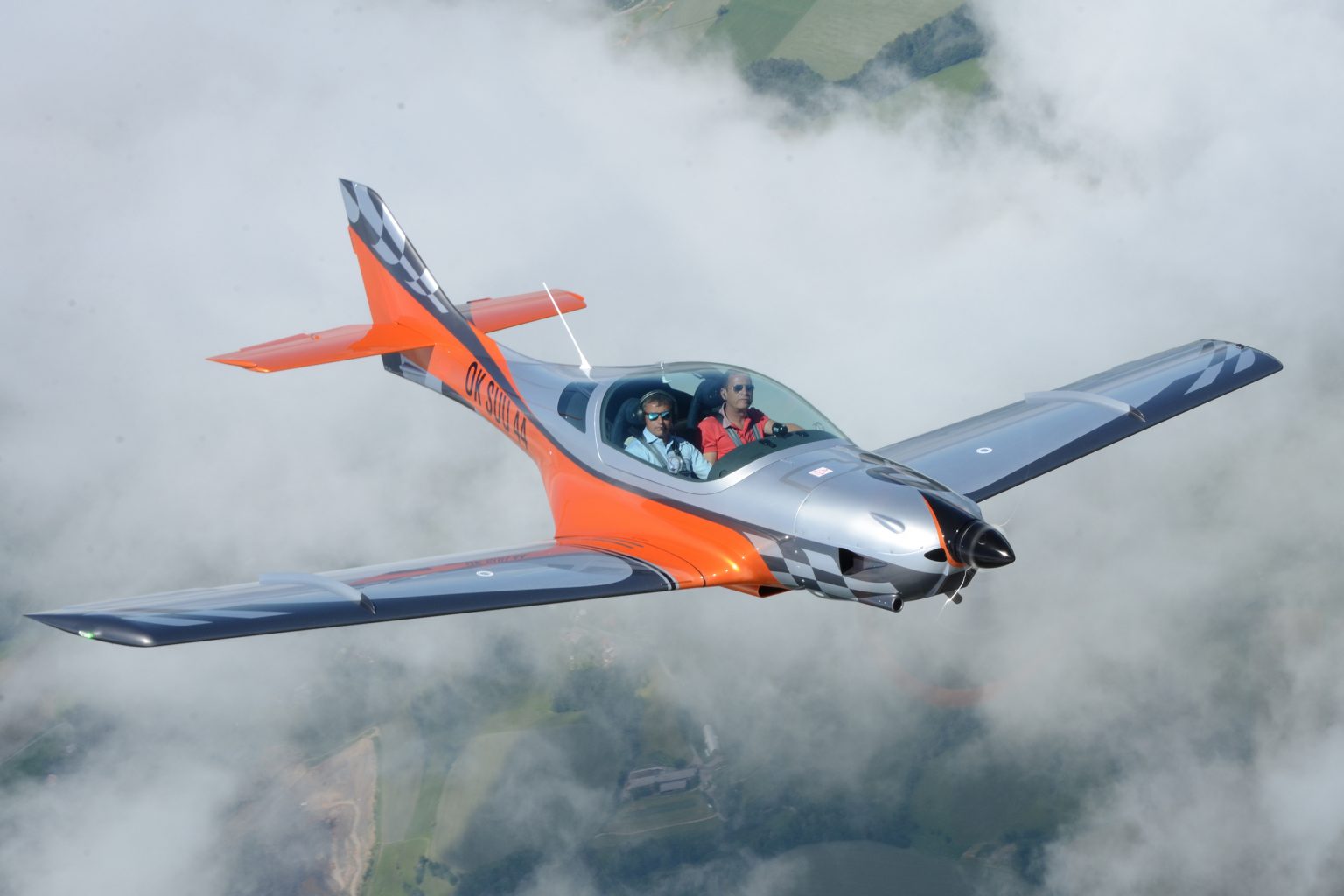 600kg Microlights : : FLYER