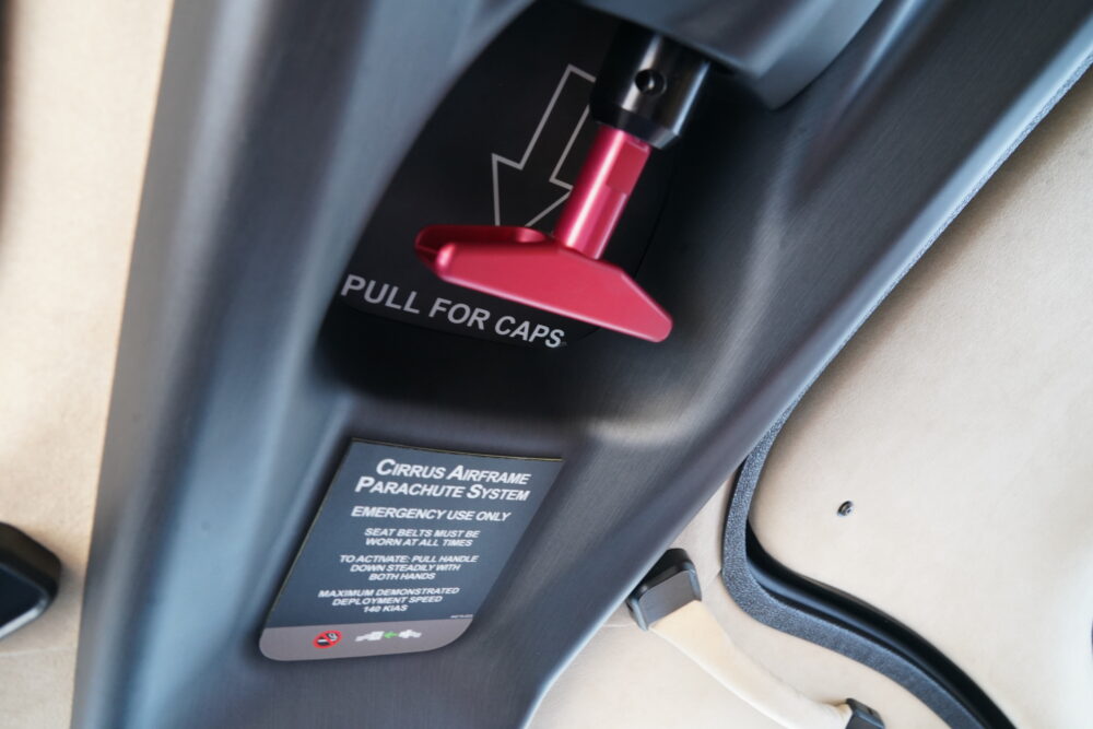 First flight: Million Pounds Plus Cirrus G7 SR22 : : FLYER