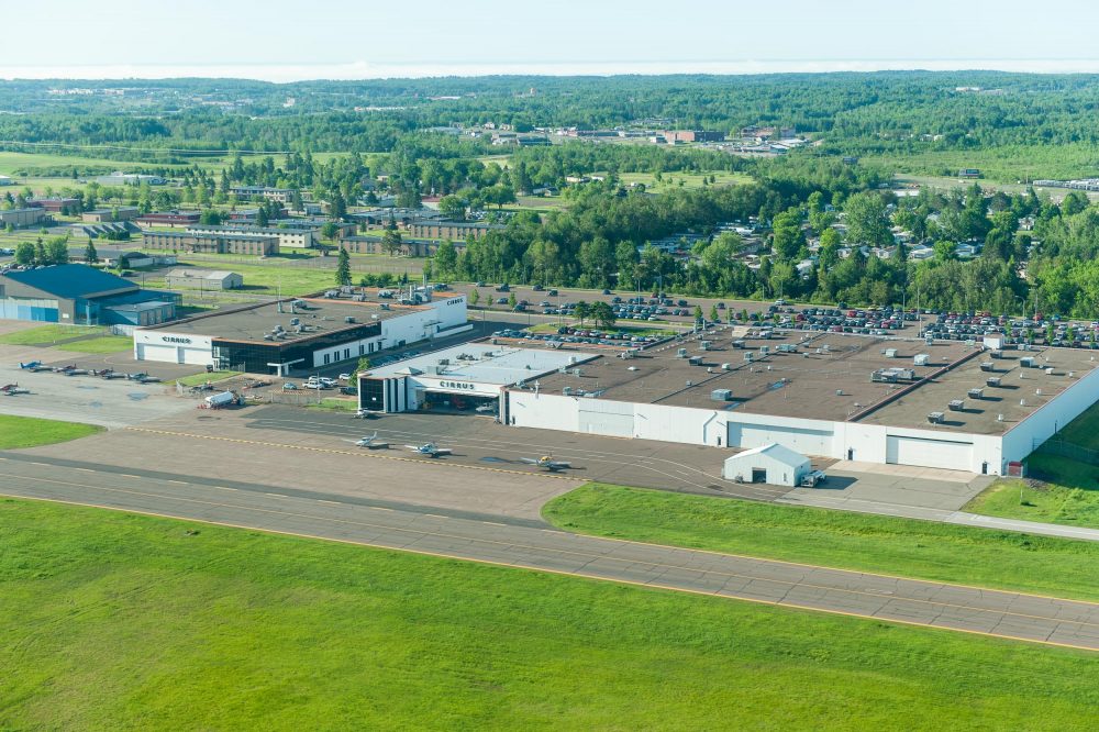 Cirrus Aircraft SF50 Vision Jet : : FLYER