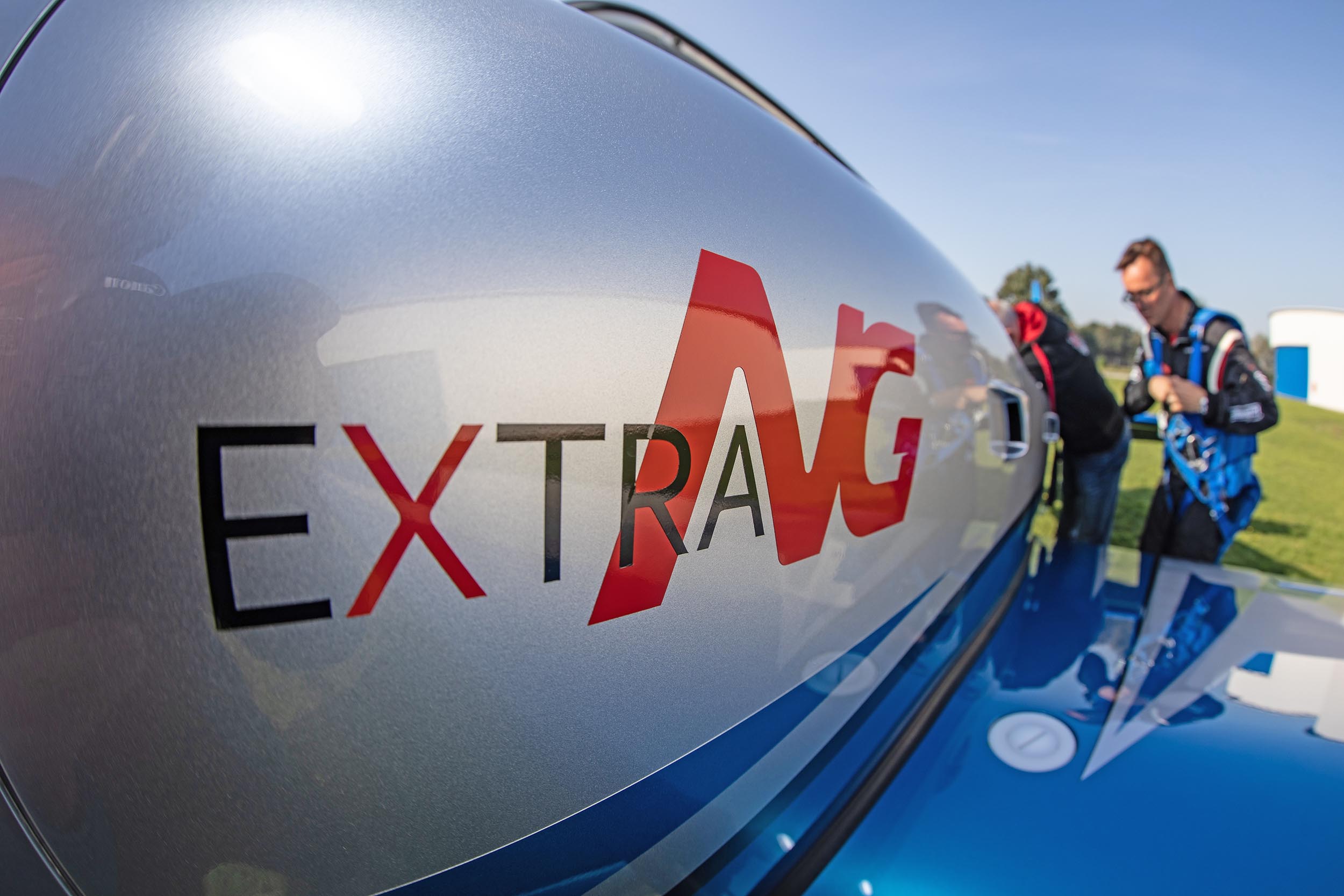 Extra Aircraft NG : : FLYER