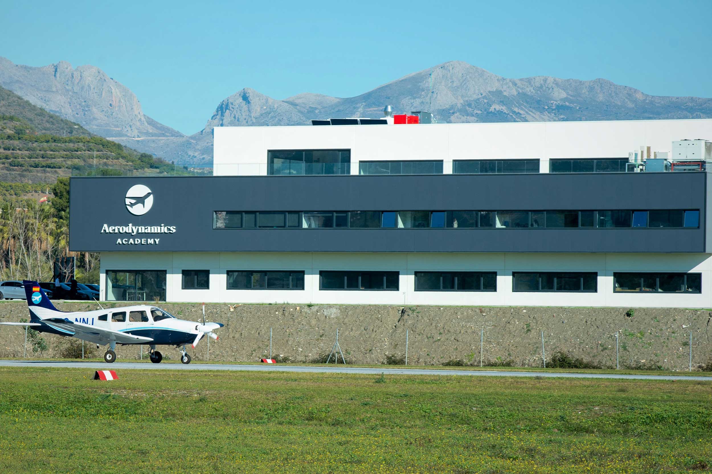 Biggin’s Falcon Flight Training teams with Spanish ATO : : FLYER