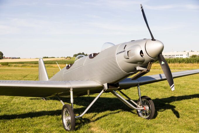 Junkers A50: The Time Machine : : FLYER