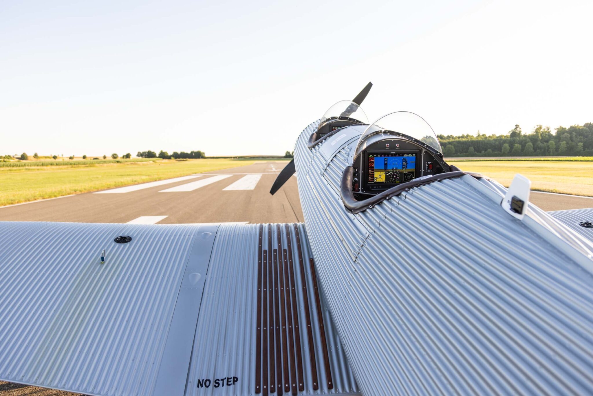 Junkers A50: The Time Machine : : FLYER