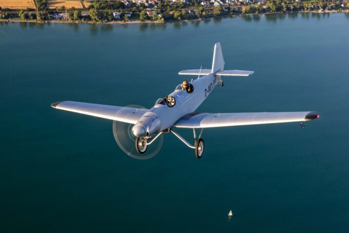 Junkers A50: The Time Machine : : FLYER