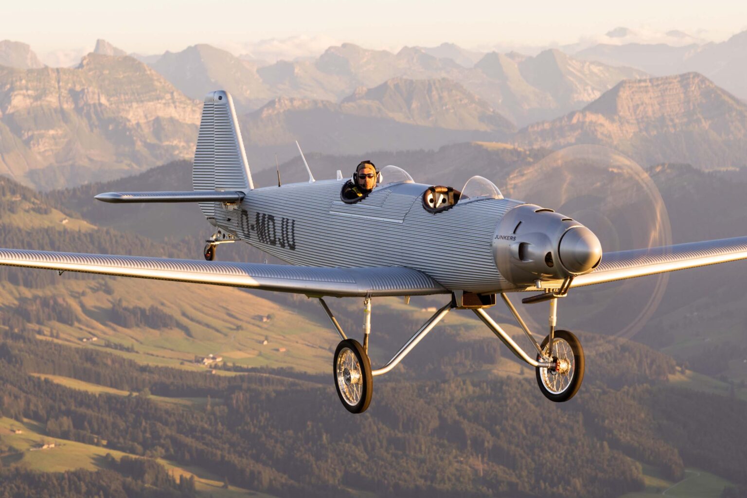 Junkers A50: The Time Machine : : FLYER