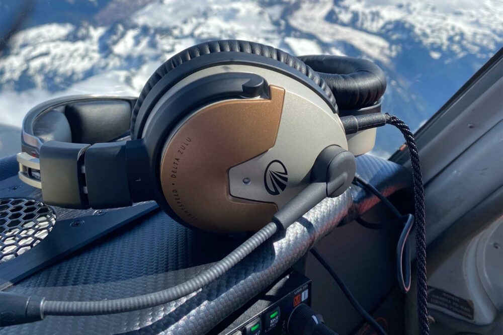 Lightspeed Delta Zulu: the next big leap in aviation headsets? : : FLYER