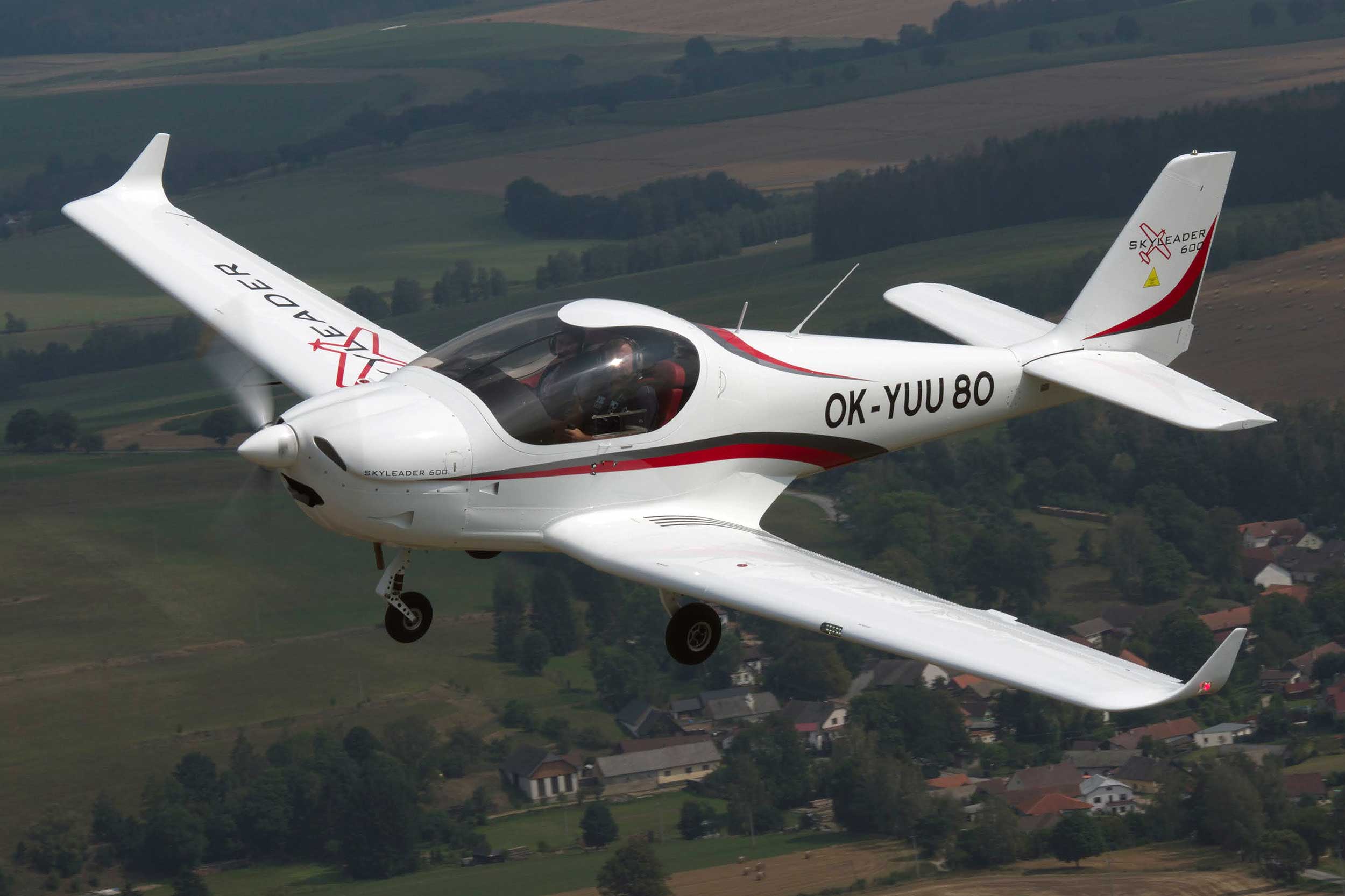 Skyleader microlights heading to UK : : FLYER