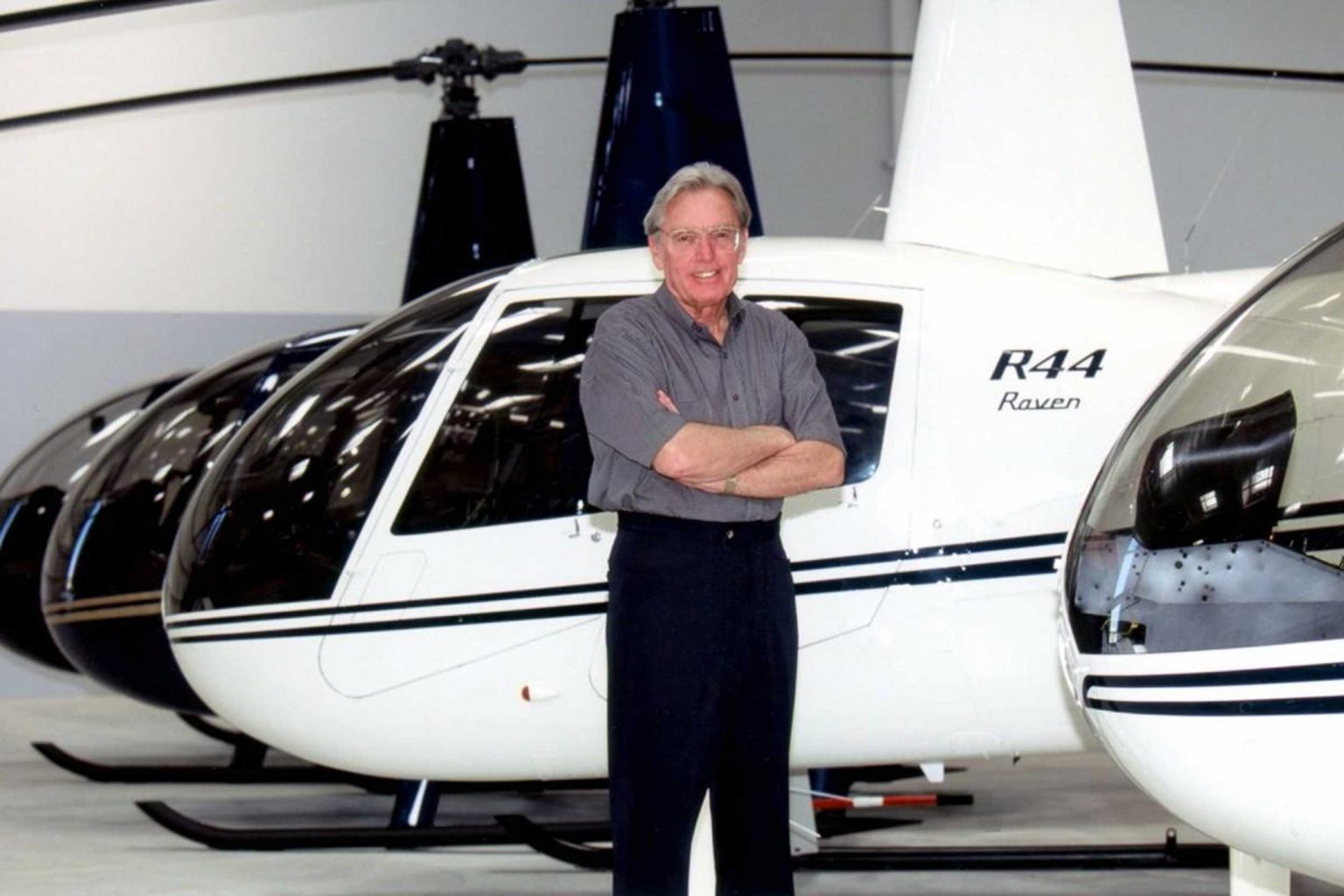 Frank Robinson, creator of R22, R44 and R66 helicopters, dies : : FLYER