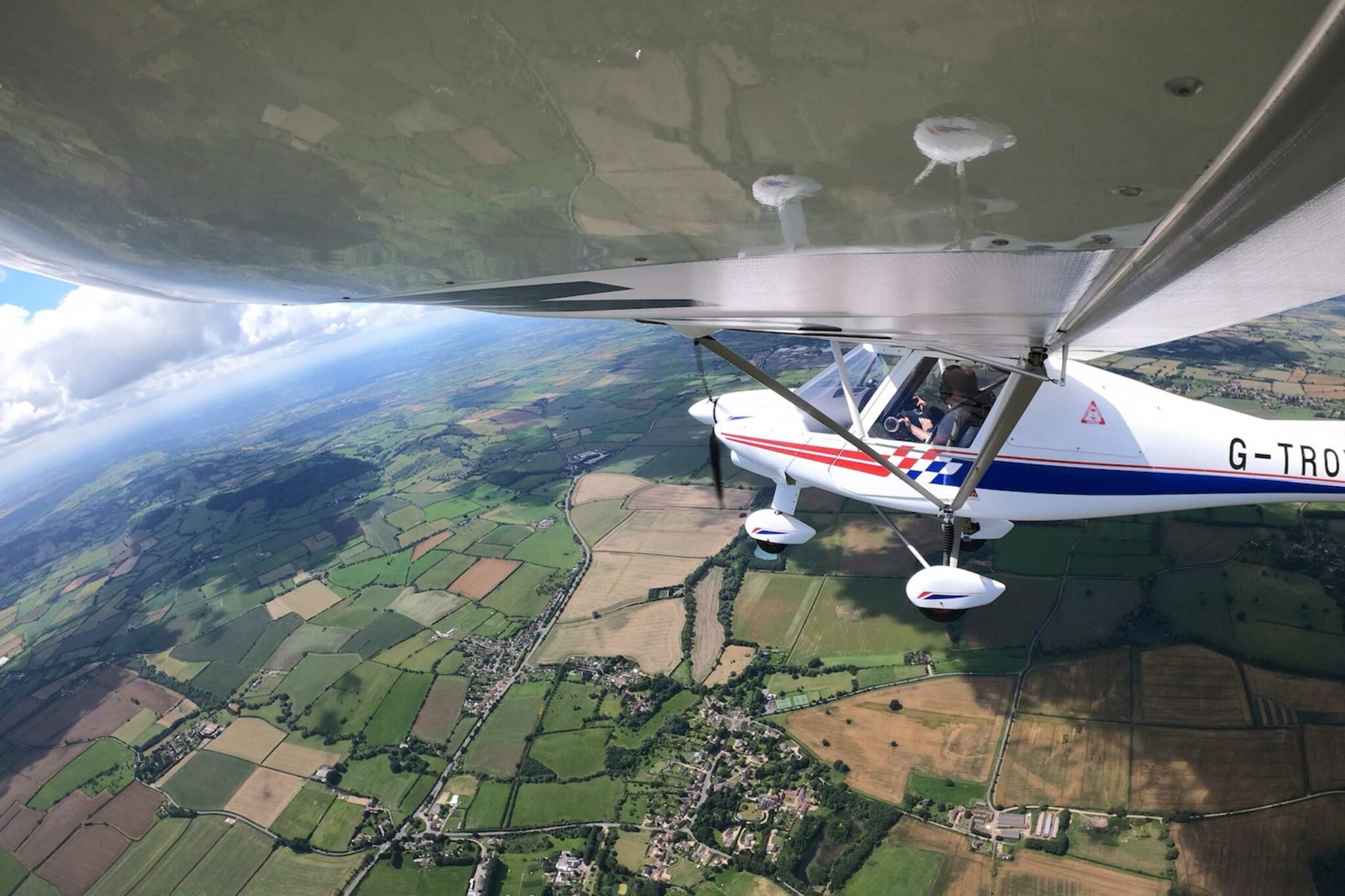 Learn to fly: How much does a microlight pilot licence cost? : : FLYER