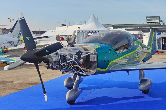 Elixir Aircraft unveils prototype running on biofuel or hydrogen : : FLYER
