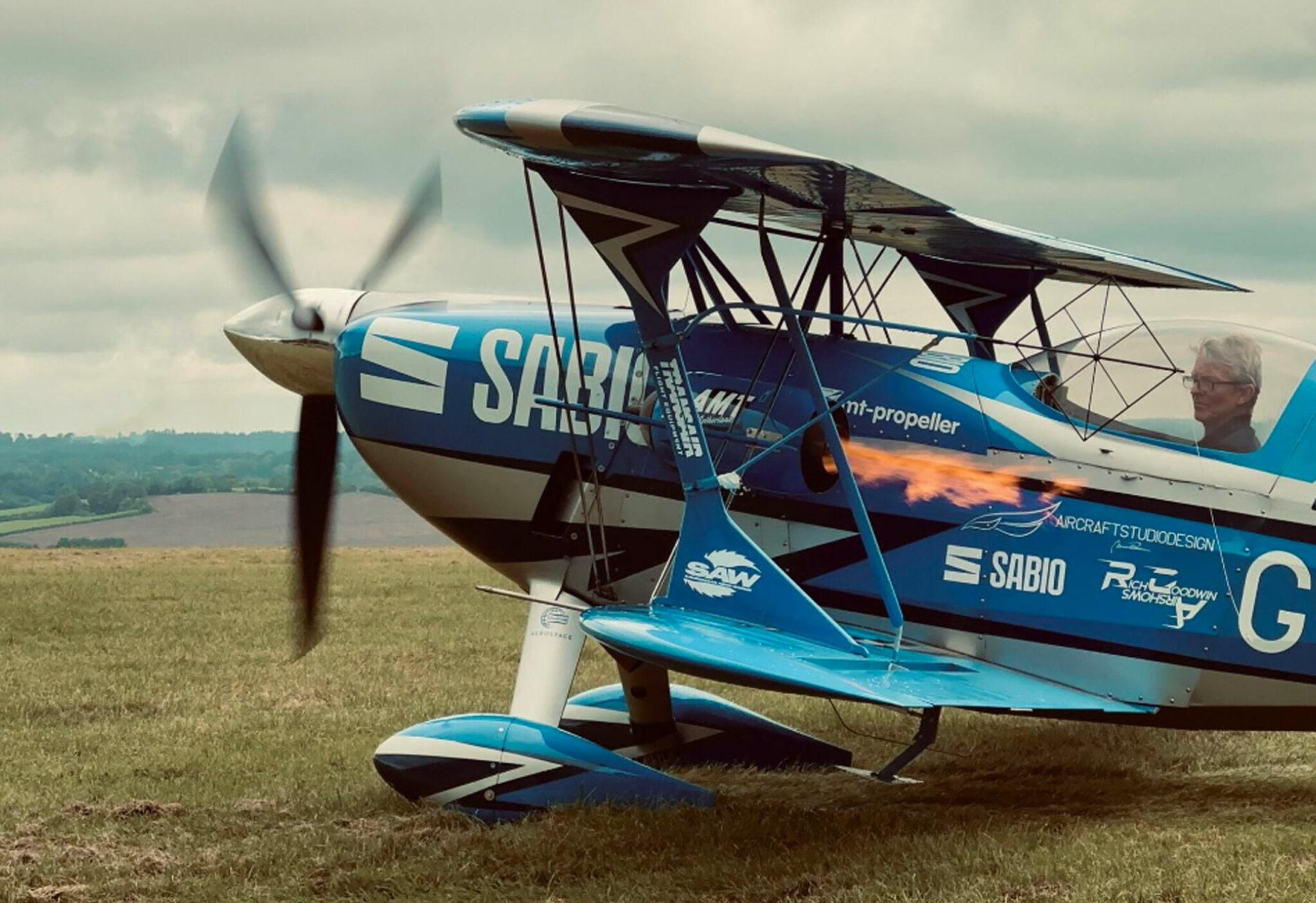 Aerobatics Competition, Compton Abbas : : FLYER