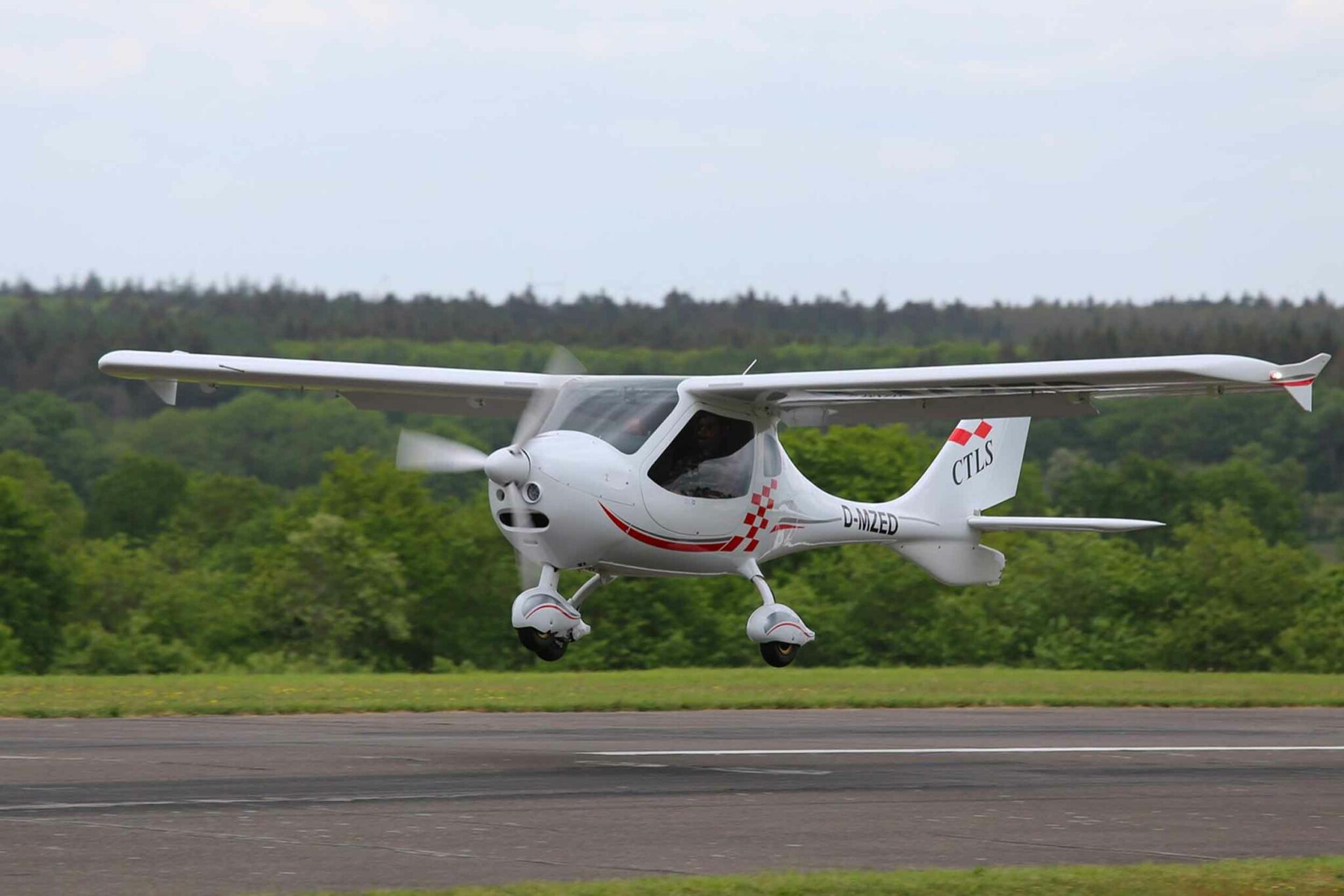 Flight Design restarts production of CT microlight : : FLYER