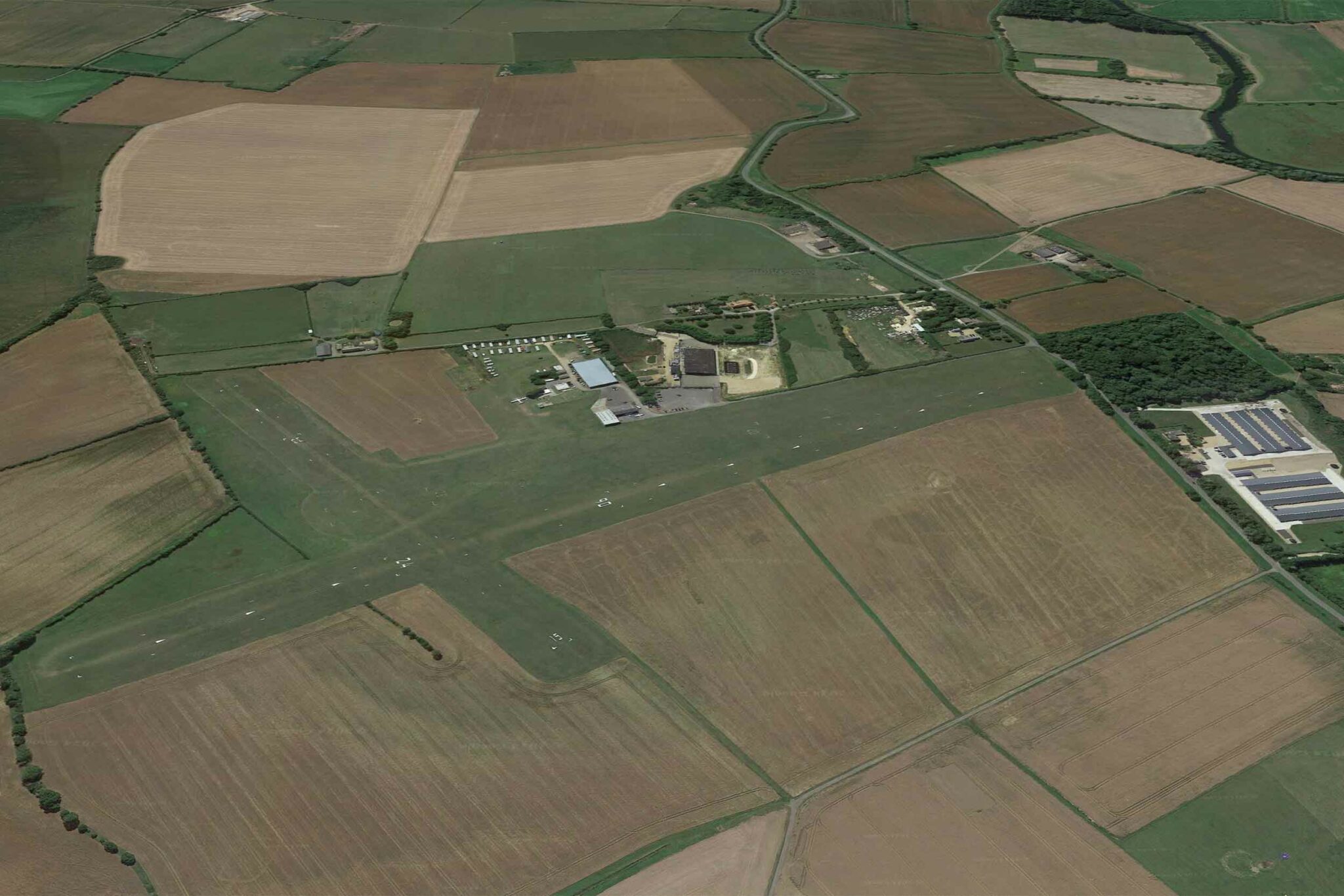 June 2024: Four free landings for Club members : : FLYER