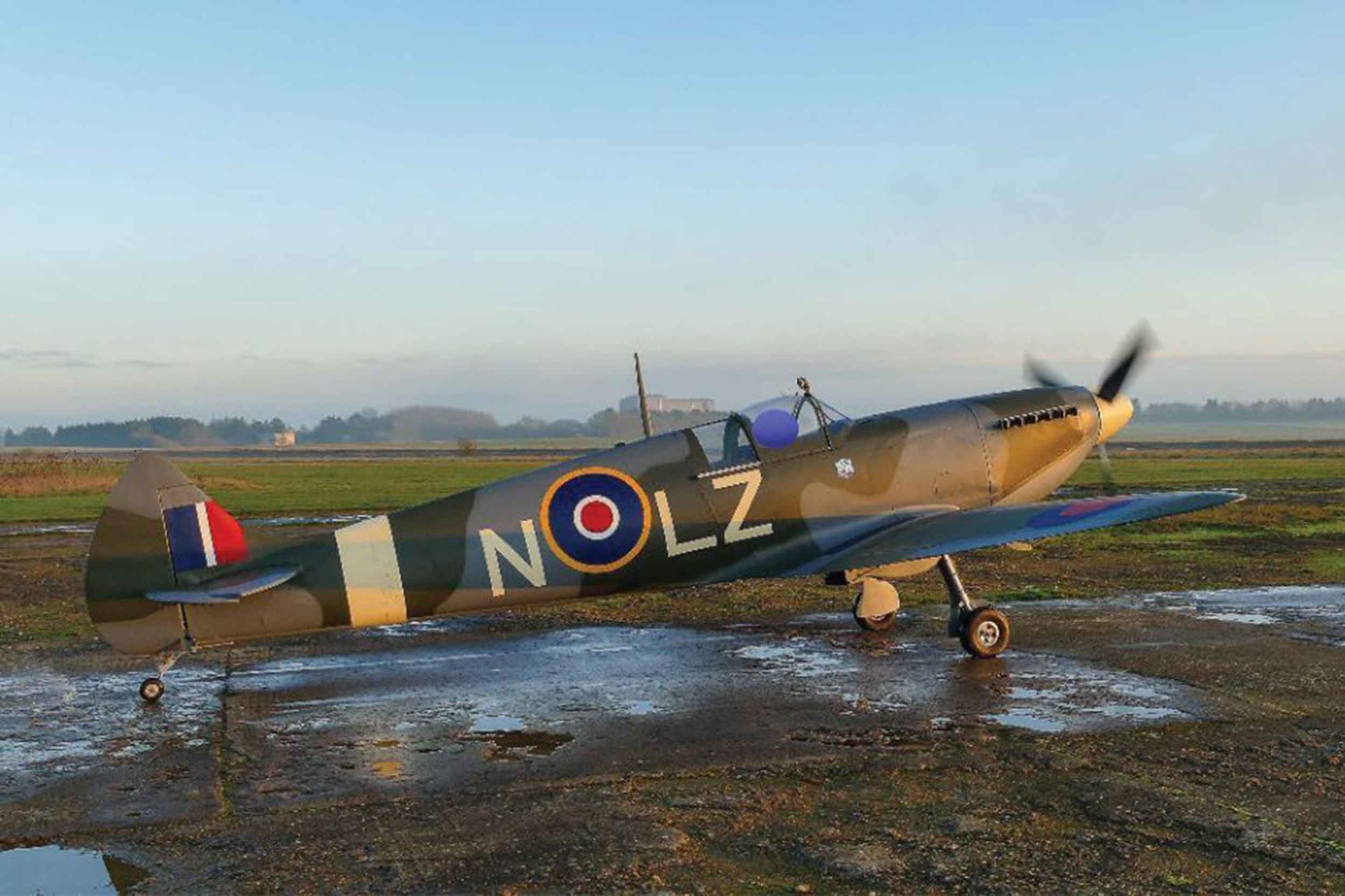 Misaligned fin found on Spitfire replica but crash cause unclear : : FLYER