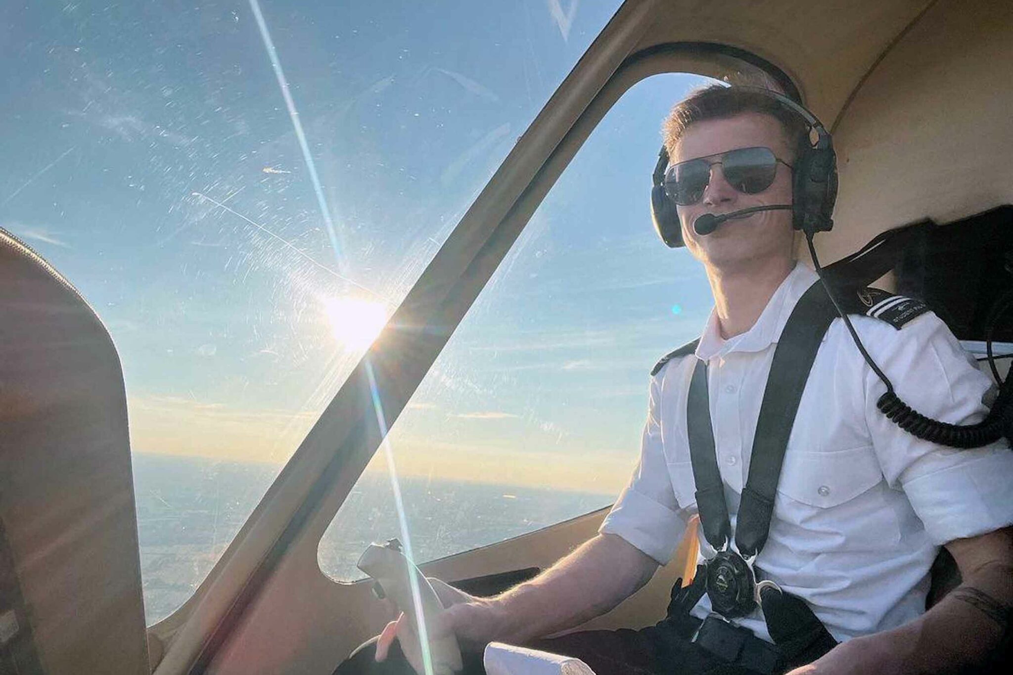 Helicentre announces 2025 Commercial Pilot scholarships : : FLYER