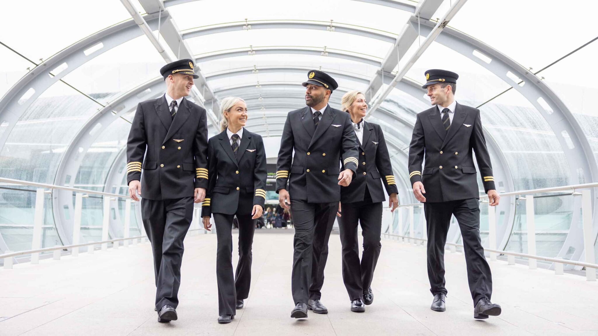 Aer Lingus launches fully funded Future Pilot Programme for 2025 : : FLYER