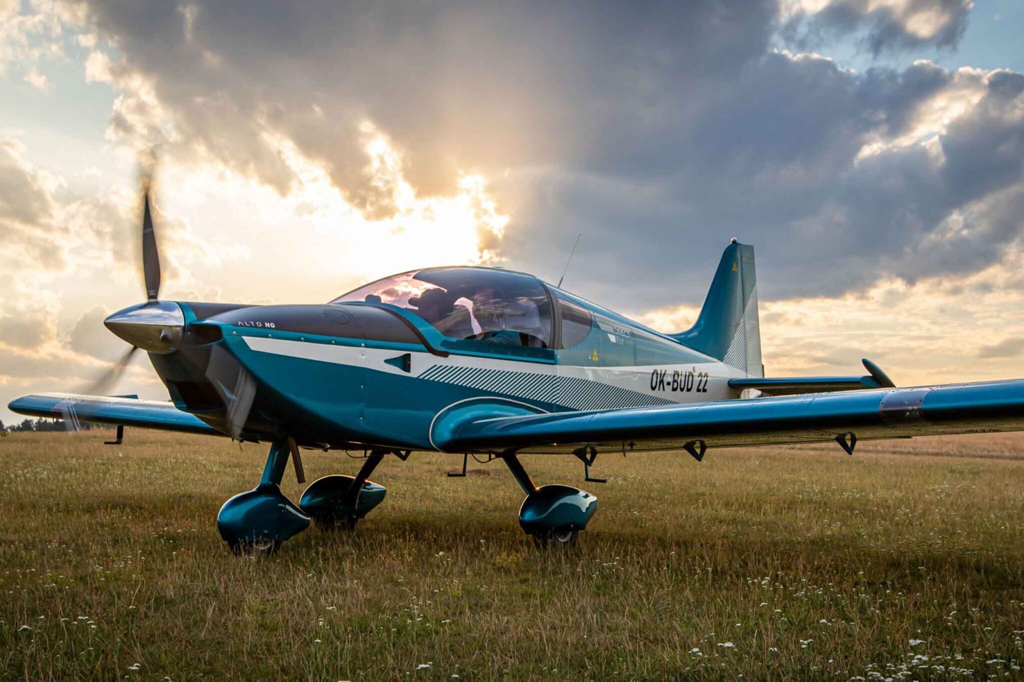 Flylight to show all-metal Alto NG microlight at Popham : : FLYER