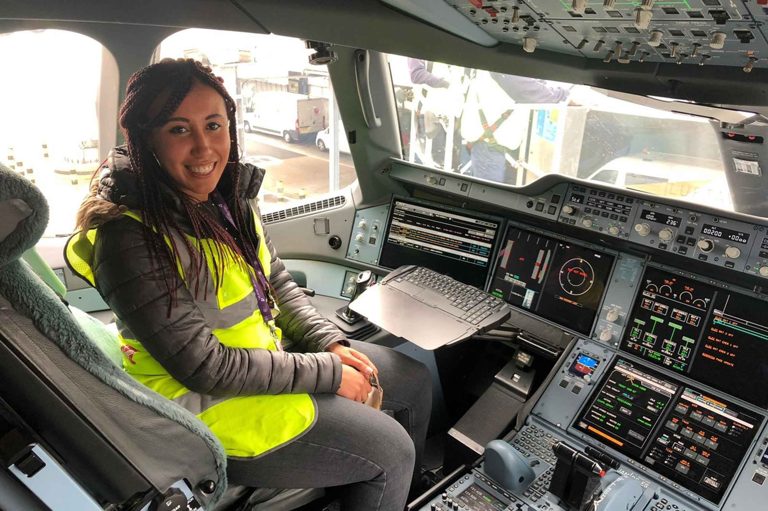 Govt seeks new Aviation Ambassadors - here's how to apply : : FLYER