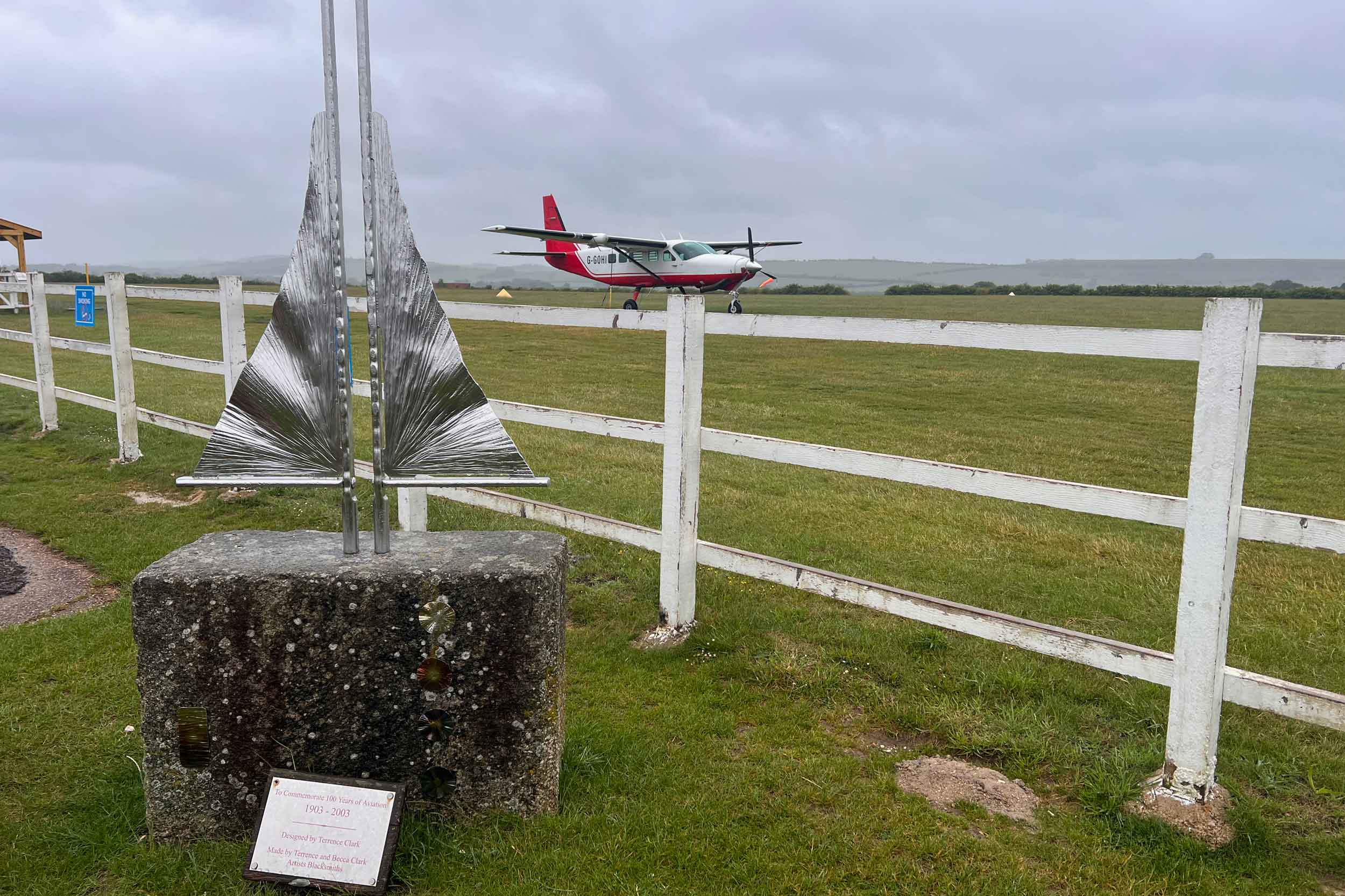 Old Sarum Airfield to reopen as historic hangar rebuild begins : : FLYER